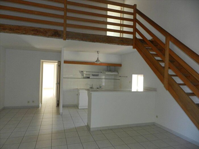 La Baume-de-Transit : Appartement 3 pièces à louer