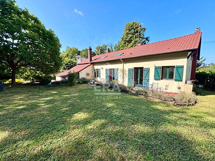 Maison à vendre - Jouars-Pontchartrain - 8 pièces - 5 chambres