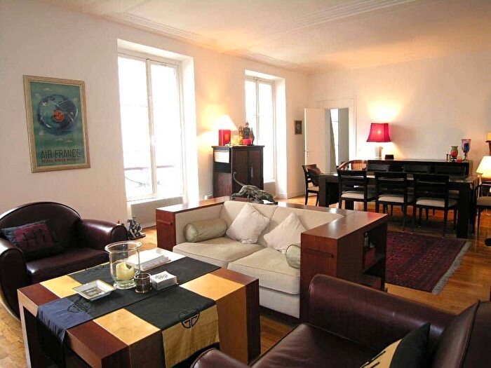 Appartement à louer - Sentier-Bonne Nouvelle, Paris ème arrondissement - 2 pièces - 2 chambres