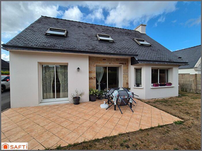 Landivisiau : Maison 6 pièces à vendre