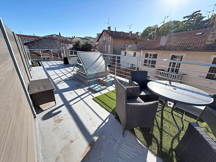 Cannes, Prado, République : Appartement 1 pièce à vendre