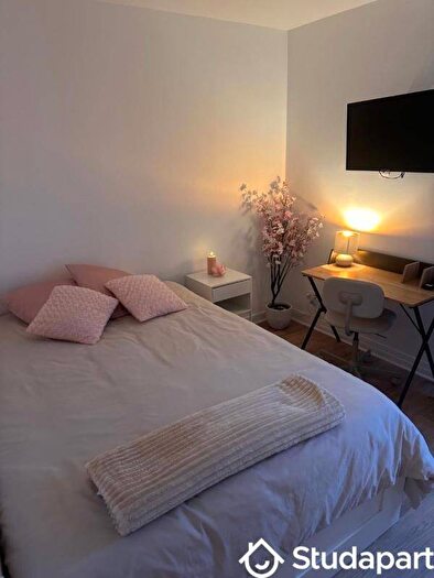 Appartement à louer - Parc Aux Lievres, Évry-Courcouronnes - 1 pièce - 1 chambre