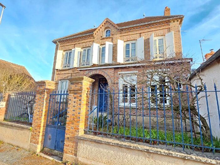 Maison à vendre - Vinneuf - 5 pièces - 2 chambres