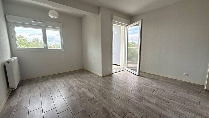 Poste Mairie, Talence : Appartement 1 pièce à louer