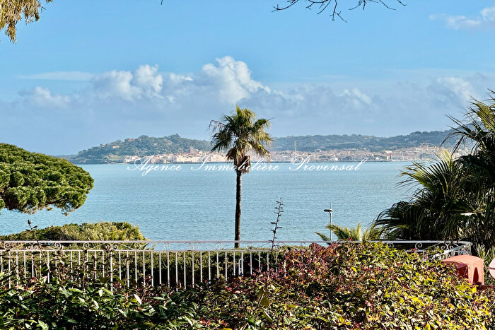 Appartement à vendre - Grimaud - 3 pièces - 2 chambres