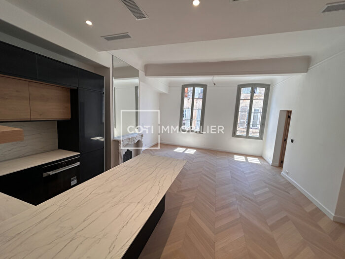 Appartement 4 pièces à Aix-en-Provence, Centre-ville, à vendre