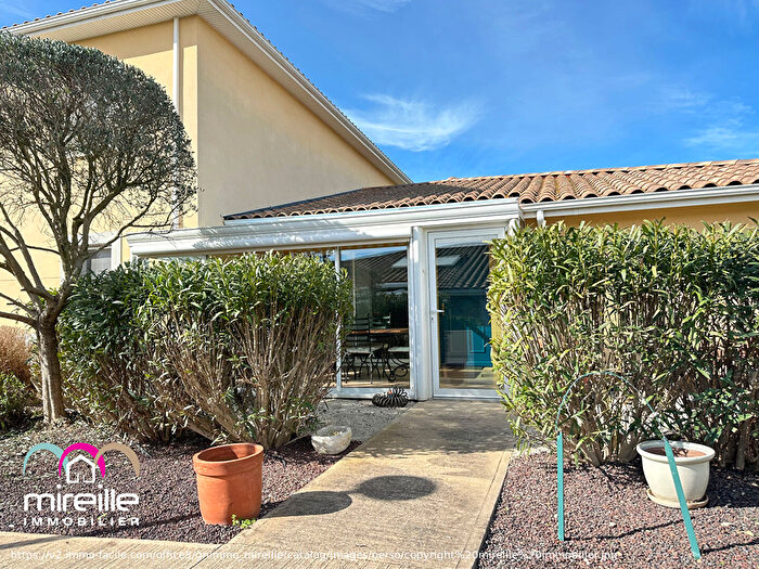 Maison à vendre - Jonquières-Saint-Vincent - 4 pièces - 3 chambres