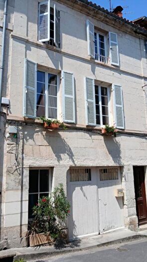 Maison à vendre - Aubeterre-sur-Dronne - 5 pièces - 3 chambres