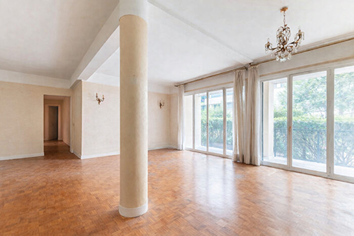 Appartement à vendre - Paris e , Ternes, Maillot - 5 pièces - 2 chambres