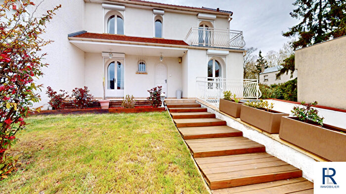 Maison 7 pièces à vendre à Bagneux, Schweitzer, Barbanson, Paul Vaillant Couturier