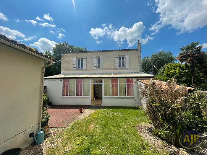 Saintes, La Gare, Sébastien de Brouard, La Fenêtre : Maison 6 pièces à vendre