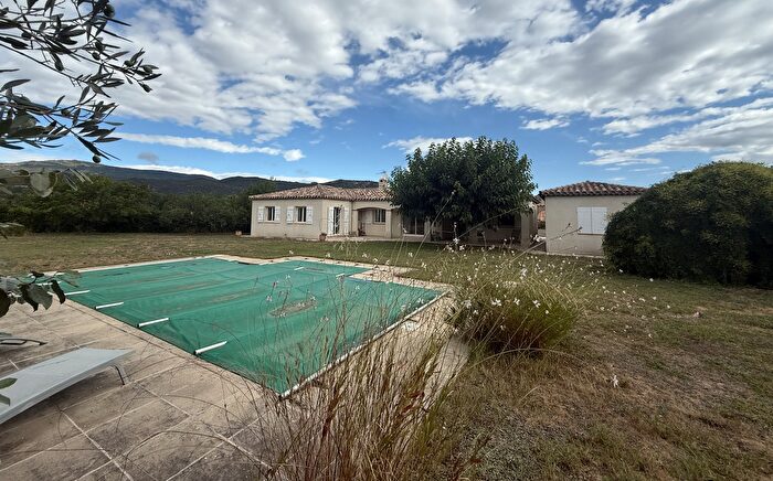 Maison à vendre - Vinça - 5 pièces - 4 chambres