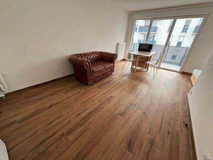 Appartement à louer - Ile de France, Les Ulis - 1 pièce