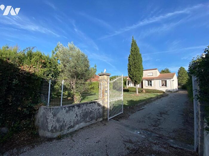 Maison 4 pièces à Violès, à vendre