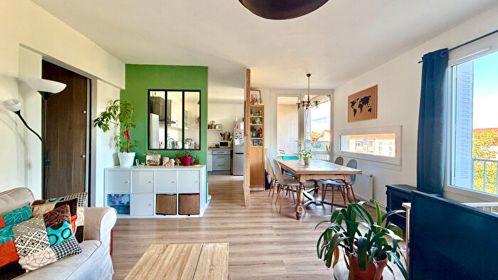Appartement 3 pièces à Brignais, à vendre