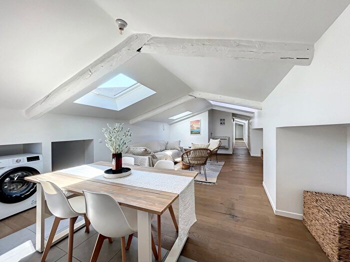 Appartement à vendre - Nice, Centre-ville - 3 pièces - 2 chambres