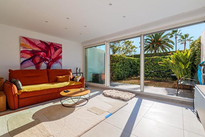 Appartement à vendre - Saint-Laurent-du-Var, Bord de Mer, Port de Plaisance - 2 pièces - 1 chambre