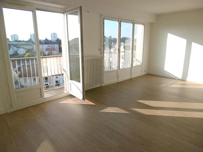 Appartement 2 pièces à louer - Nantes, Sainte-Thérèse, Rond-Point de Vannes