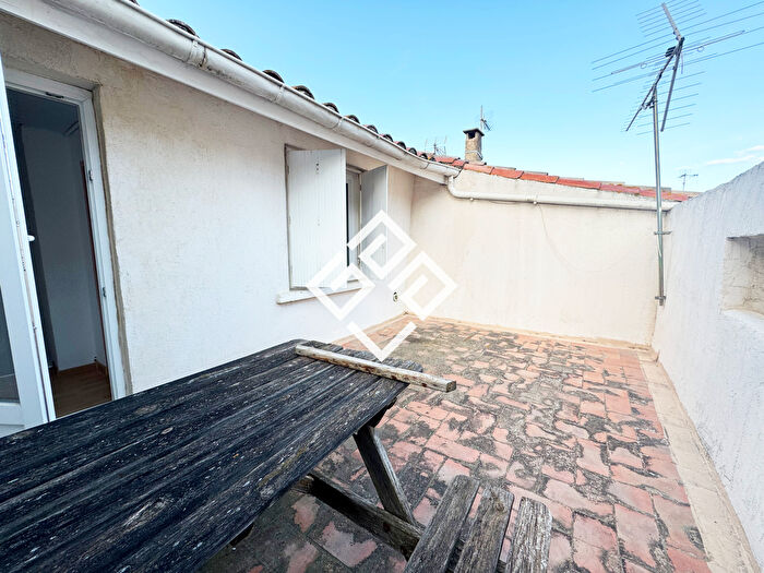 Maison à vendre - Ouveillan - 3 pièces - 2 chambres