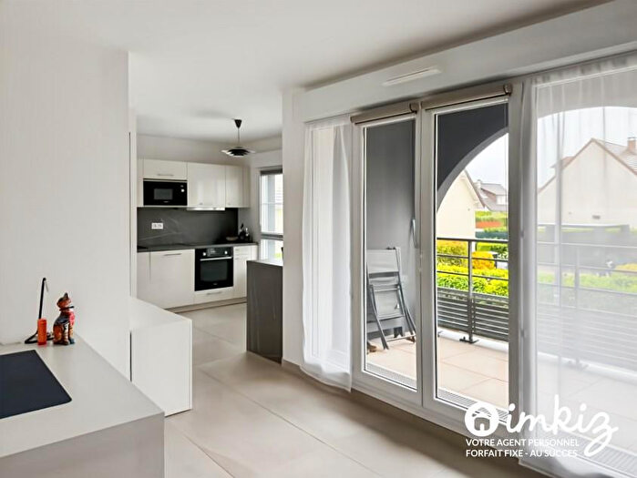 Appartement 2 pièces à vendre - Pontault-Combault, Centre commercial