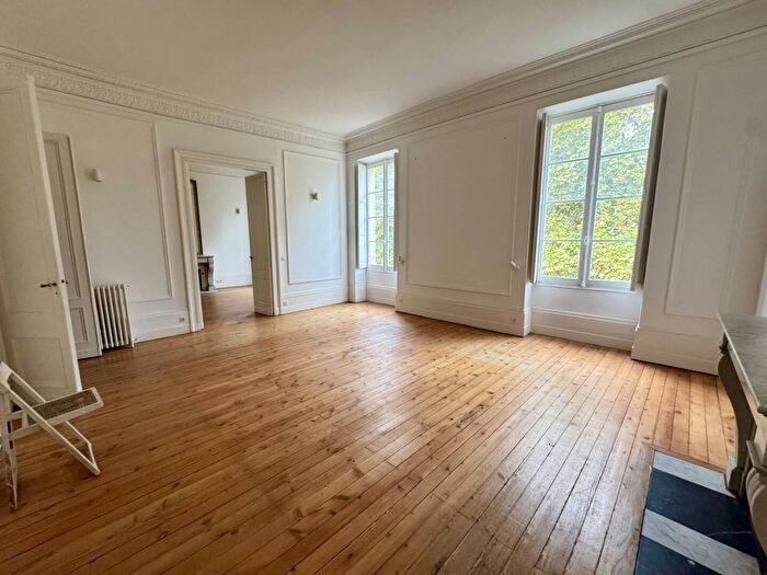 Appartement 7 pièces à louer à Jardin Public, Bordeaux