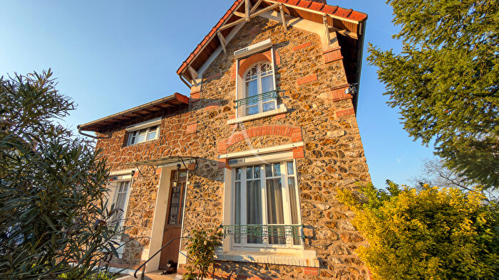 Maison 4 pièces à vendre à Montgeron, Centre-ville, Gare