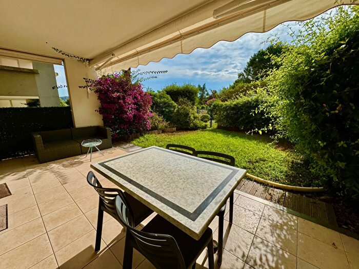 Appartement à vendre - Cannes, Croix des Gardes - 3 pièces - 2 chambres