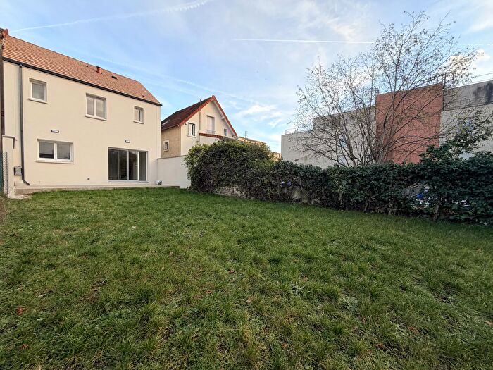 Maison à vendre - Livry-Gargan, Nord - 4 pièces - 3 chambres