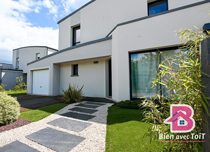 Saint-Georges-sur-Eure : Maison 6 pièces à vendre