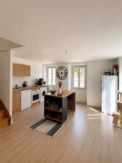 Appartement 4 pièces à Saint-Chef, à louer