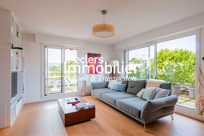 Appartement 6 pièces à louer - Rueil-Malmaison, Mazurieres