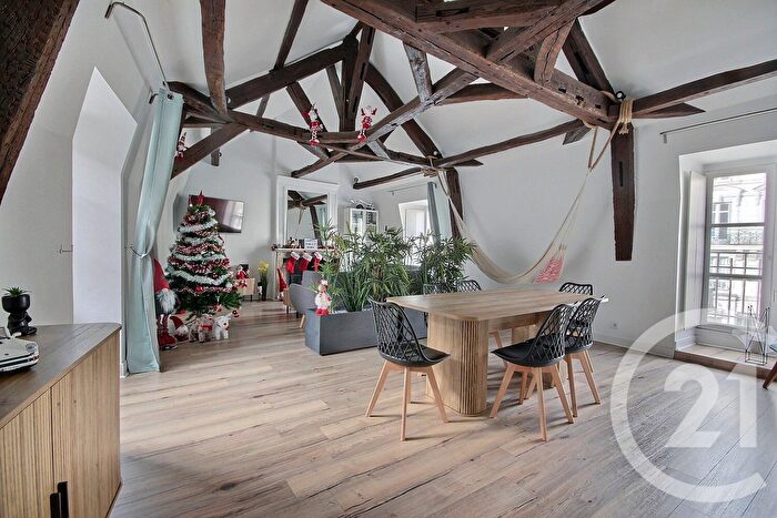 Appartement à vendre - Blois, Centre-ville - 6 pièces - 3 chambres