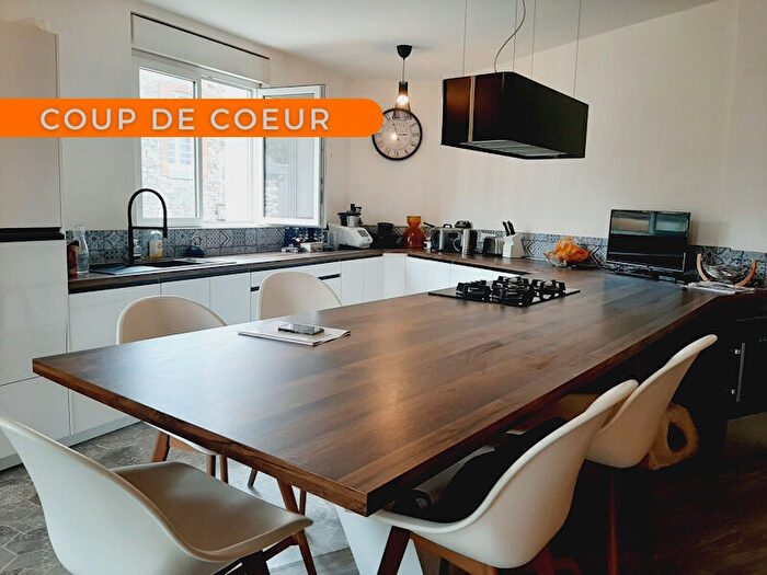 Maison 6 pièces à Montreuil-le-Gast, à vendre
