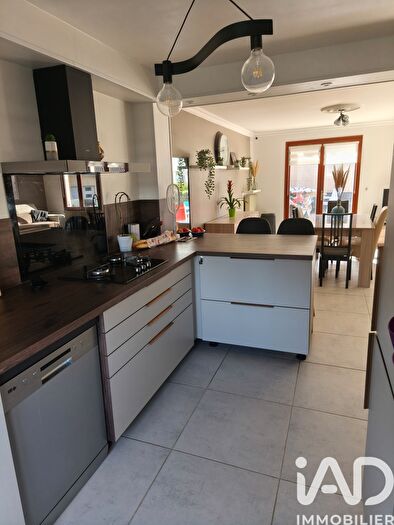 Maison à vendre - Châlons-en-Champagne, Nord - 5 pièces - 3 chambres