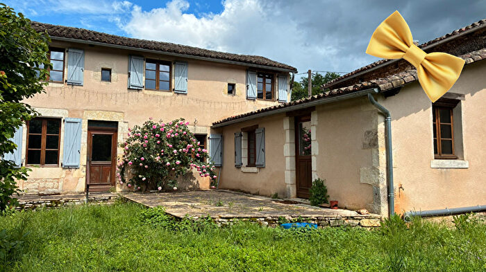 Maison 4 pièces à vendre à Brux