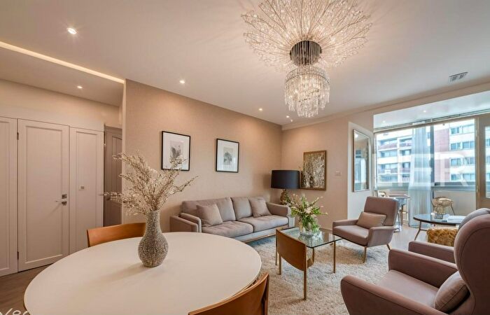 Appartement à vendre - Bois-Colombes, Jean Mermoz - 3 pièces - 2 chambres