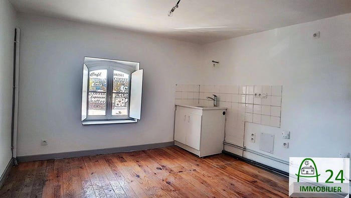 Appartement 4 pièces à Le Bugue, à louer