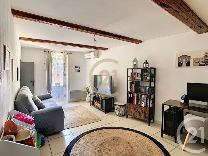Appartement 3 pièces à Domazan, à louer
