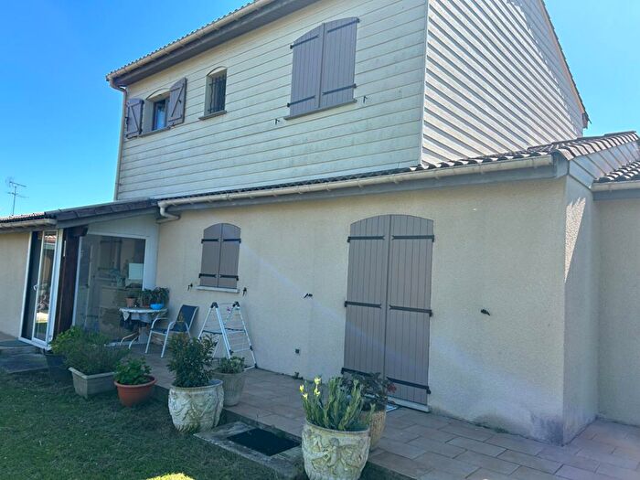 Maison à vendre - Carbon-Blanc - 8 pièces - 5 chambres