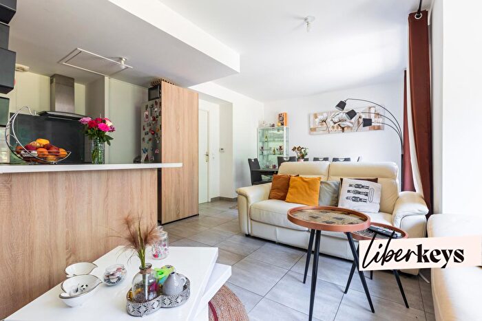 Maison à vendre - Chennevières-sur-Marne, Marne, Coteau Nord - 4 pièces - 3 chambres