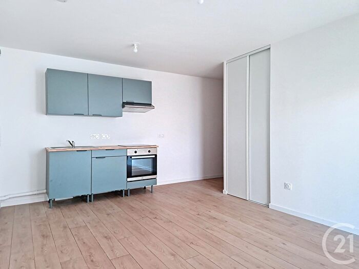 Appartement à louer - Villeneuve-la-Garenne, Centre-ville - 2 pièces - 1 chambre