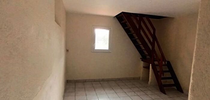 Le Lude : Maison 2 pièces à louer