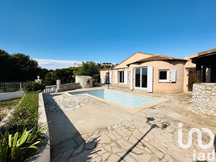 Maison à vendre - Vitrolles, Centre-ville, Roucas, Les Pins, Le Liourat - 5 pièces - 4 chambres