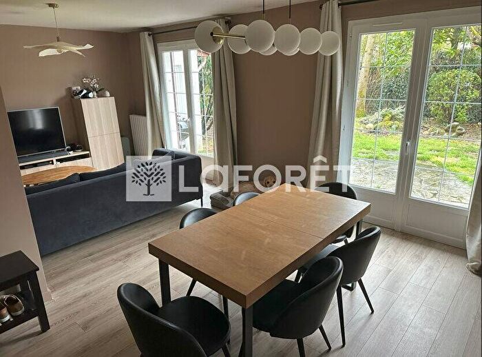 Maison à louer - Pontault-Combault - 7 pièces - 5 chambres