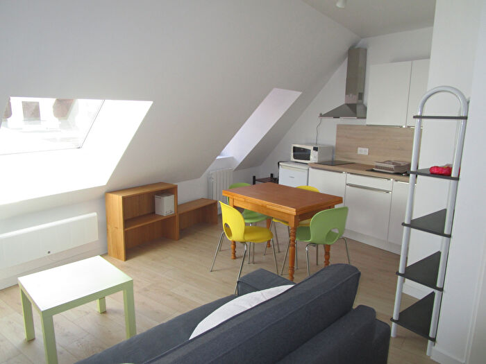 Appartement à louer - Dijon, Centre-ville - 2 pièces - 1 chambre