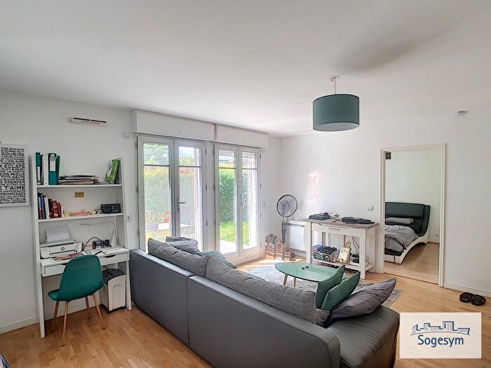 Appartement à louer - Grande Ceinture, Saint-Germain-en-Laye - 2 pièces - 1 chambre