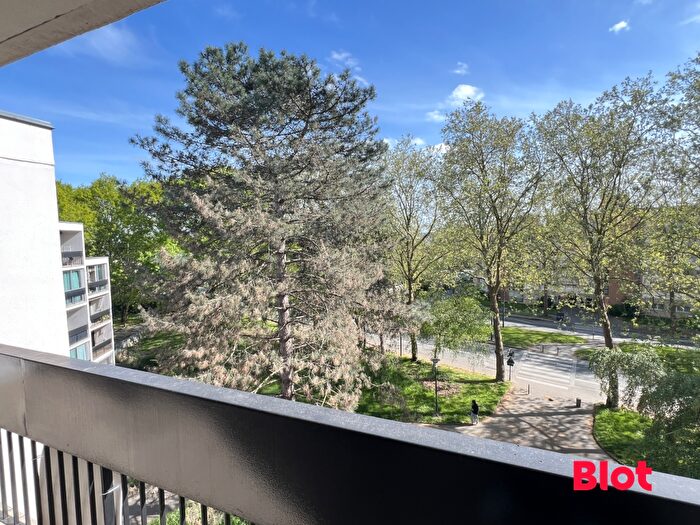 Quartiers Sud-Ouest, La Binquenais : Appartement 5 pièces à vendre