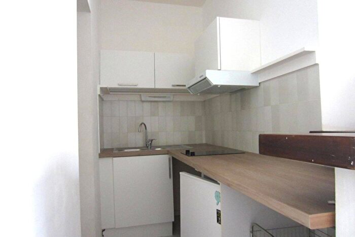 Appartement à louer - Centre Historique, Montpellier - 1 pièce