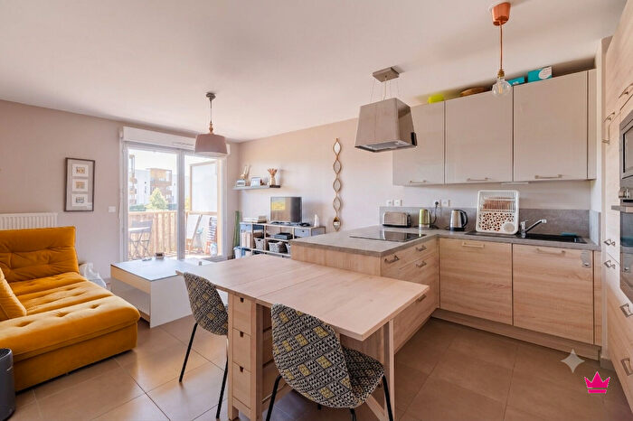 Appartement 2 pièces à vendre - Saint-Priest, Revaison