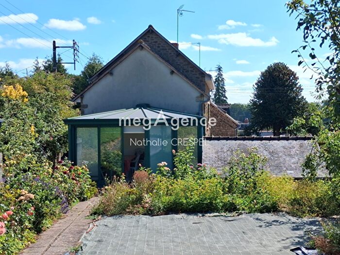 Maison 5 pièces à Ambrières-les-Vallées, à vendre